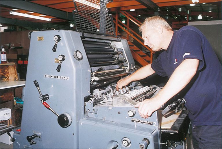 Flat sheet printing - Pollards Print